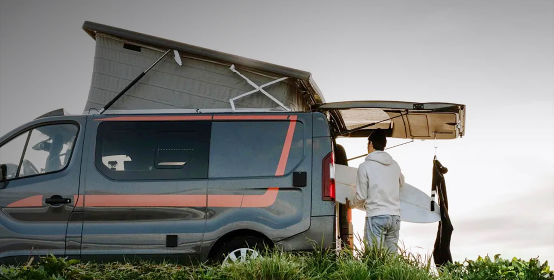 Cartuator electric roof lift system